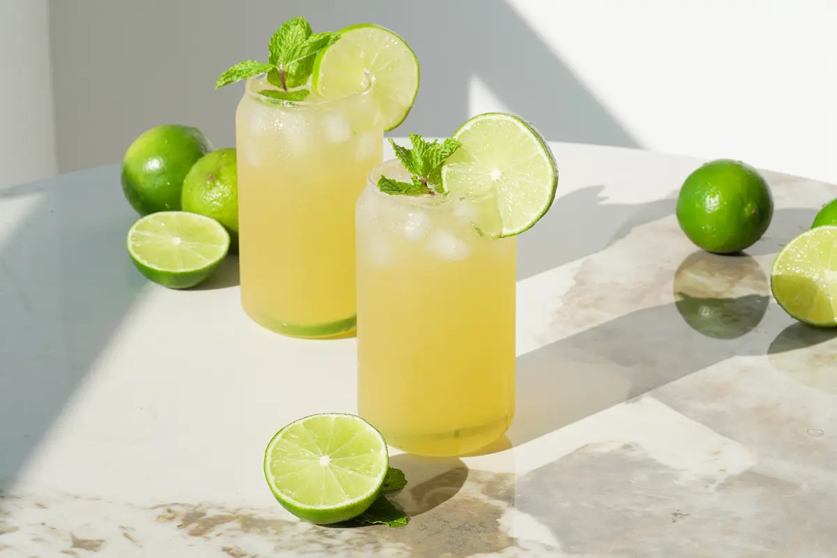 Lime Iced Tea - Tales of Sweets